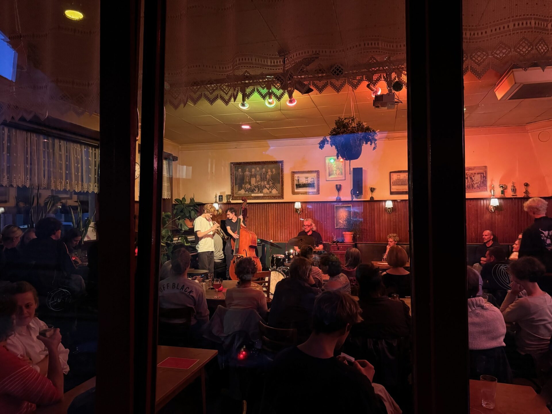 Café Rood Wit – bruine kroeg in Berchem